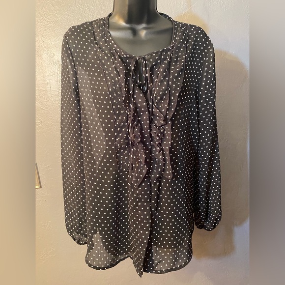 a.n.a | Tops | Ana Black And White Blouse | Poshmark